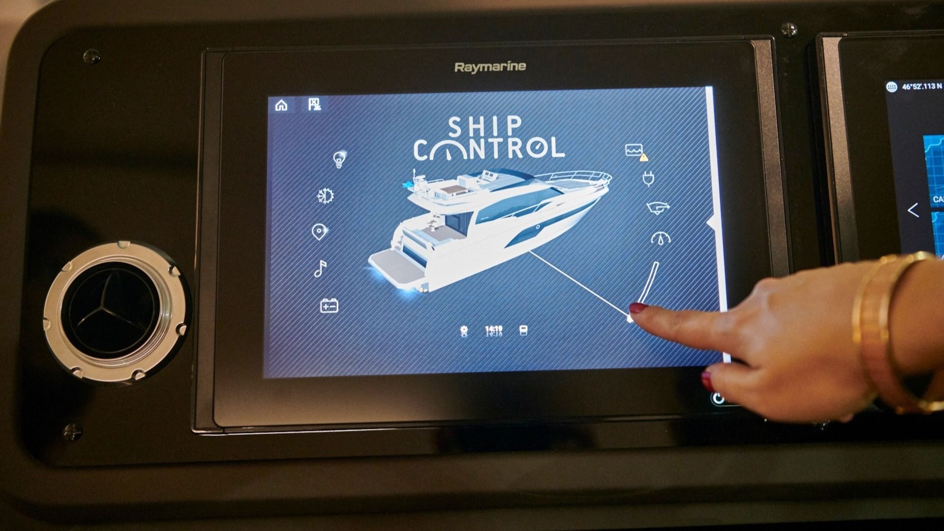 CÔNG NGHỆ SHIP CONTROL MỚI - Vietyacht